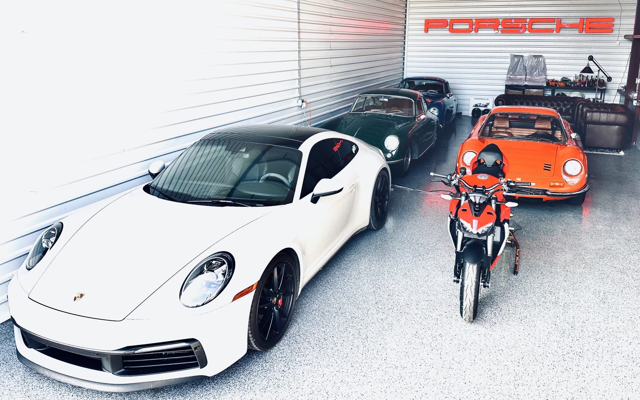 Dealership Sign, LEDs – PorscheSigns